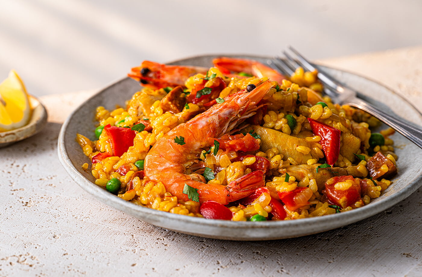 Savor the Sun: A Simple Yet Stunning Spanish Seafood Paella Recipe ...